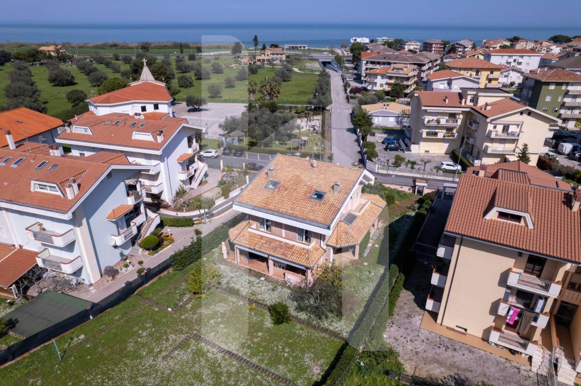 Villa ∙ 4 Schlafzimmer ∙ 10 Gäste - Pineto