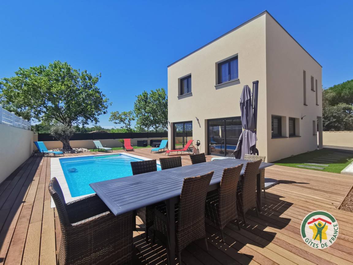 160 M² Gîte ∙ 4 Chambres ∙ 8 Personnes - Marseillan