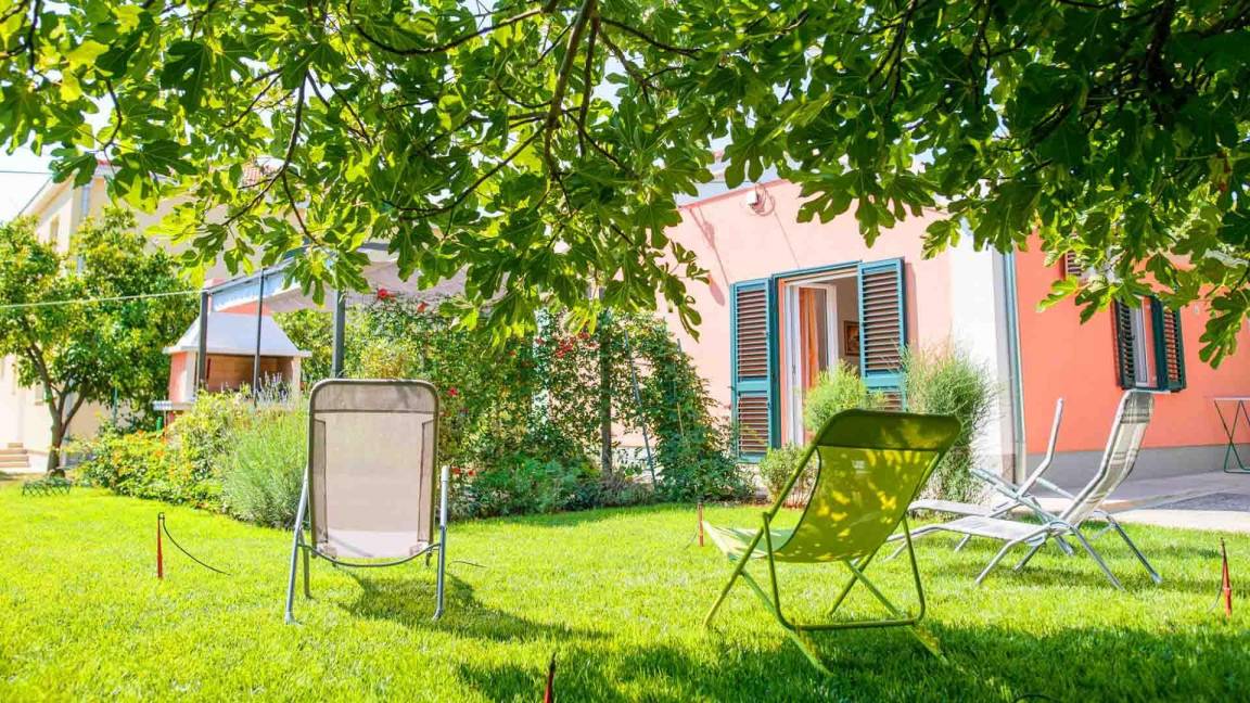 50 M² House ∙ 2 Bedrooms ∙ 5 Guests - Trogir