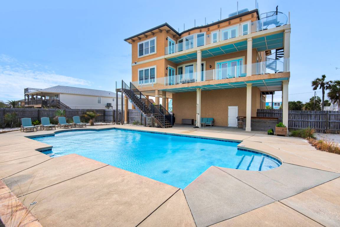 353 M² House ∙ 5 Bedrooms ∙ 16 Guests - Pensacola Beach, FL