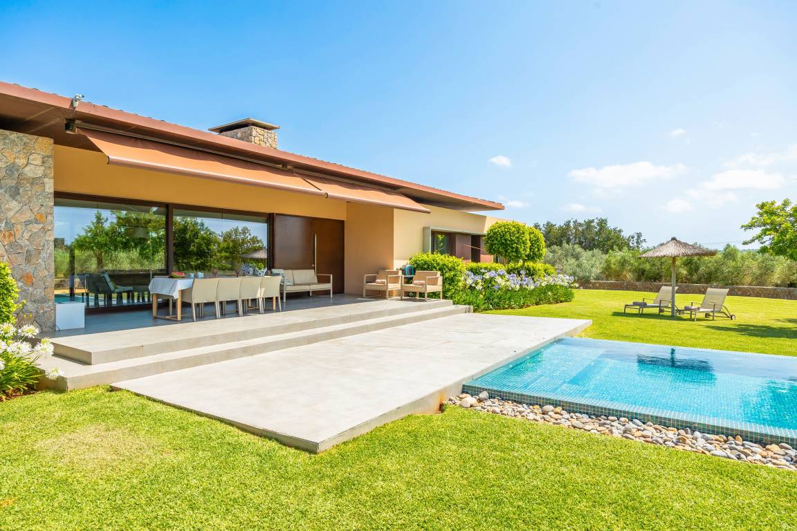 240 M² Finca ∙ 4 Bedrooms ∙ 8 Guests - Muro