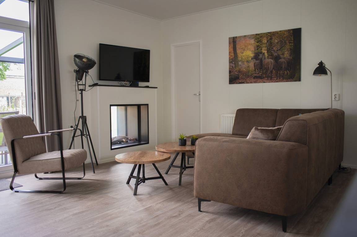 Hotel ∙ 6 Bedrooms ∙ 12 Guests - Putten