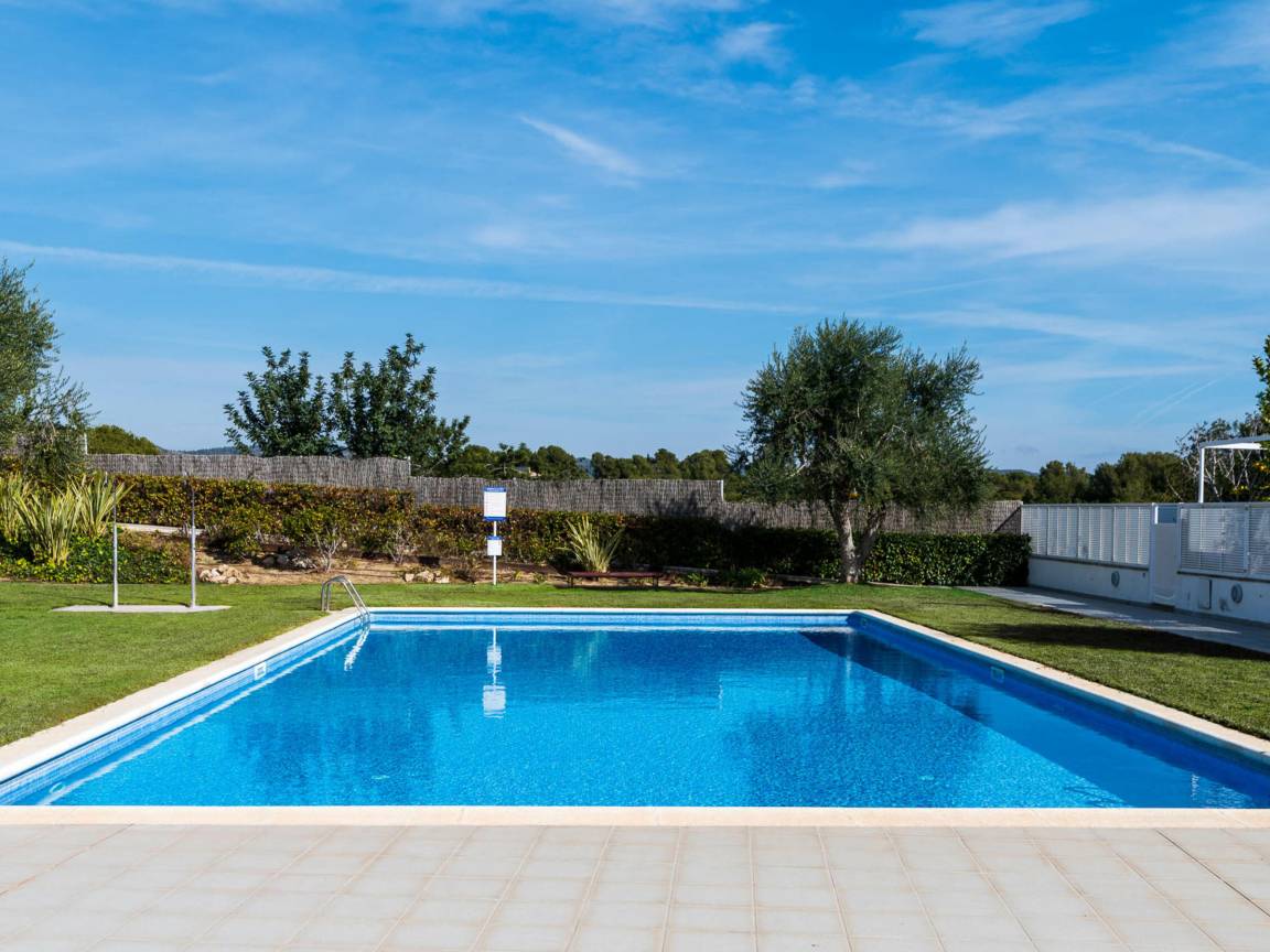 121 M² Casa ∙ 4 Habitaciones ∙ 10 Huéspedes - Roda de Bará