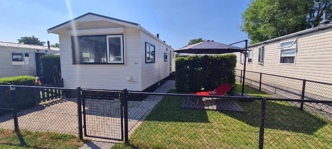 35 M² Ferienhaus ∙ 2 Schlafzimmer ∙ 4 Gäste - Kamperland