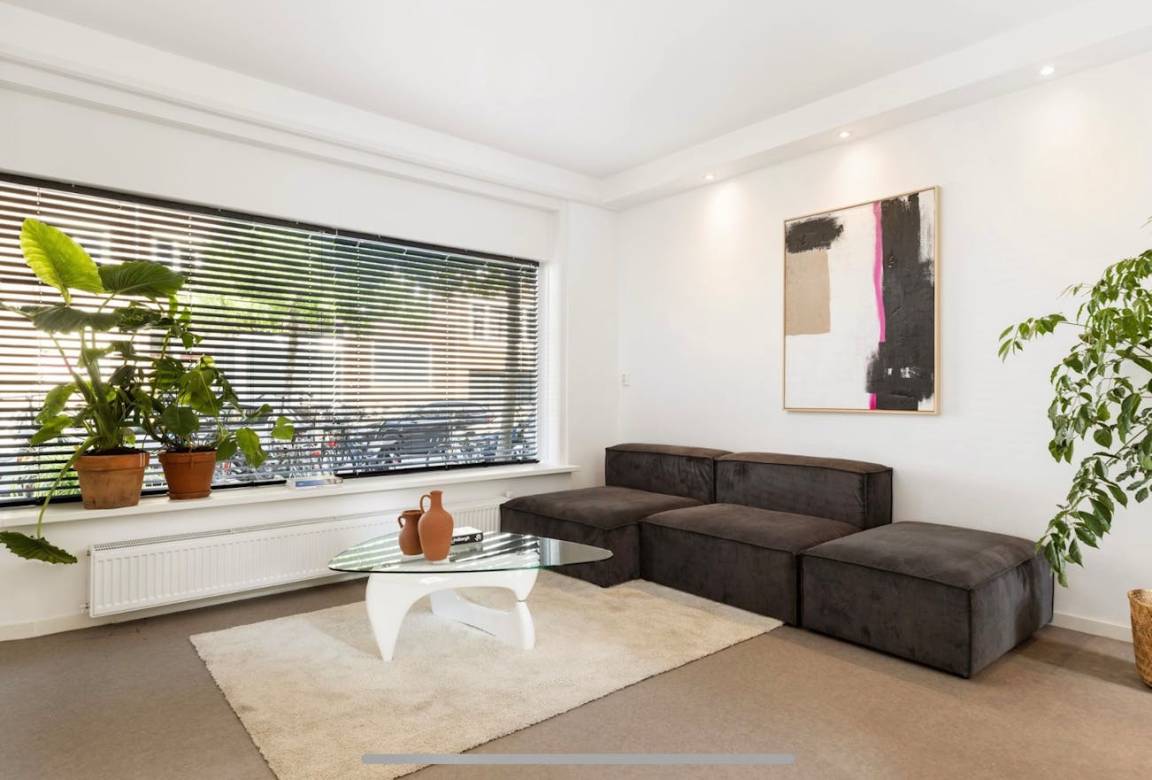 76 M² Apartment ∙ 2 Bedrooms ∙ 2 Guests - Rotterdam Centraal Station