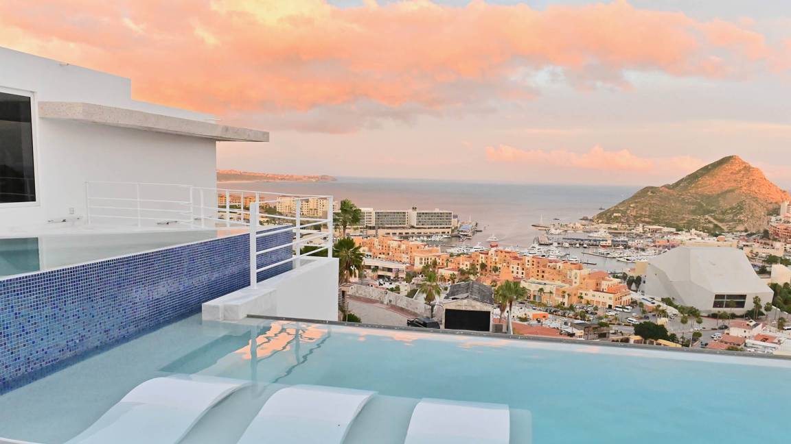 100 M² Villa ∙ 9 Chambres ∙ 28 Personnes - Cabo San Lucas