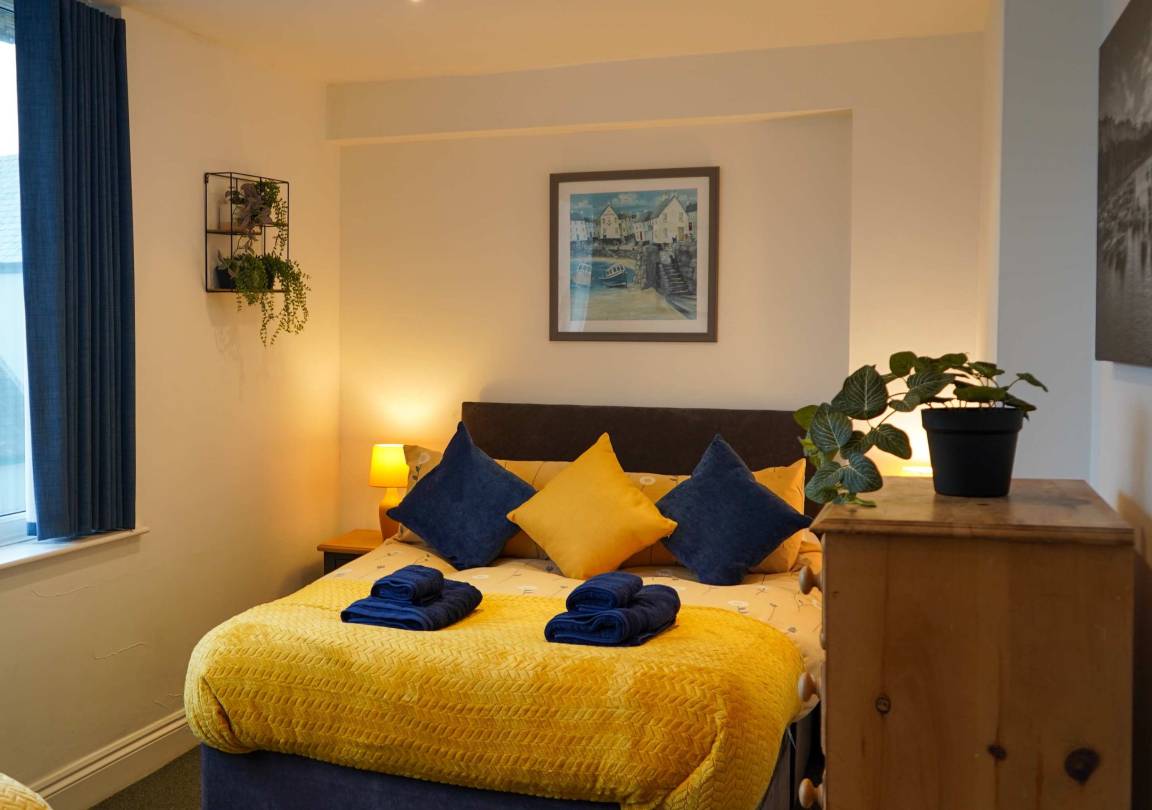 Apartment ∙ 2 Bedrooms ∙ 6 Guests - Tenby