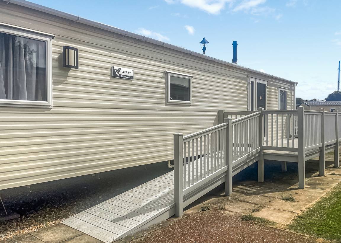 Caravan ∙ 2 Bedrooms ∙ 6 Guests - Skegness