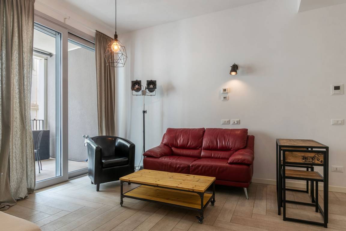 40 M² Huoneisto ∙ 1 Makuuhuone ∙ 2 Vierasta - Rooma