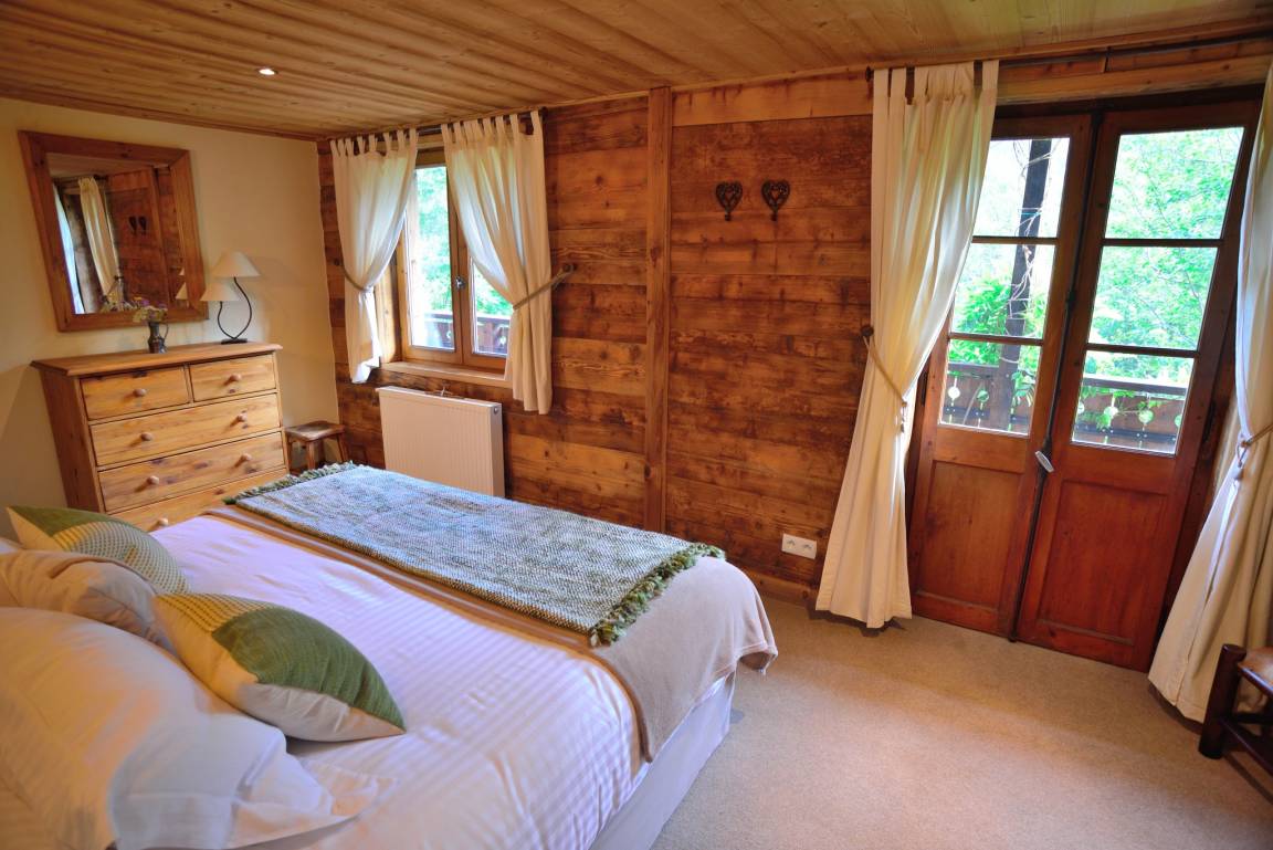 22 M² Chambre D'hôtes ∙ 1 Chambre ∙ 2 Personnes - Châtel