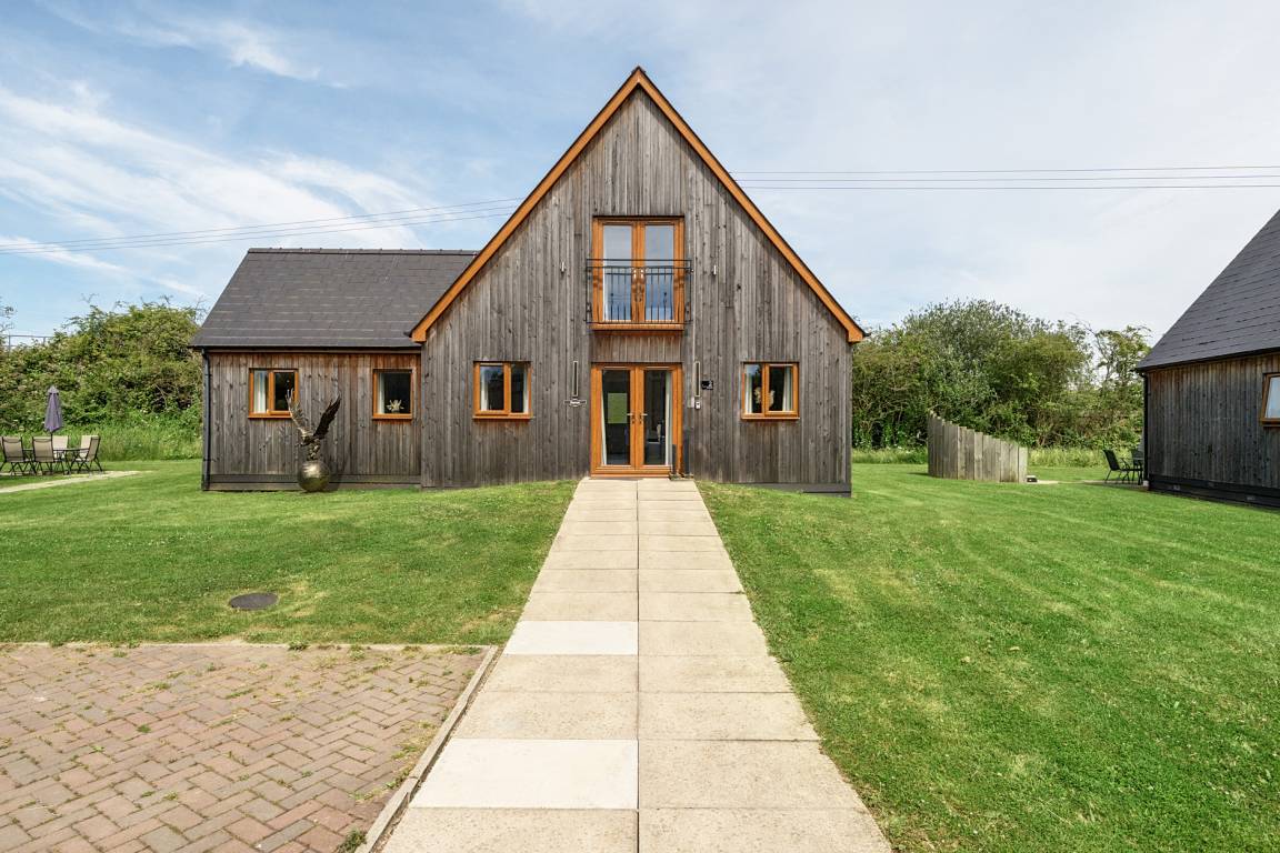 Cottage ∙ 5 Bedrooms ∙ 8 Guests - Lincolnshire