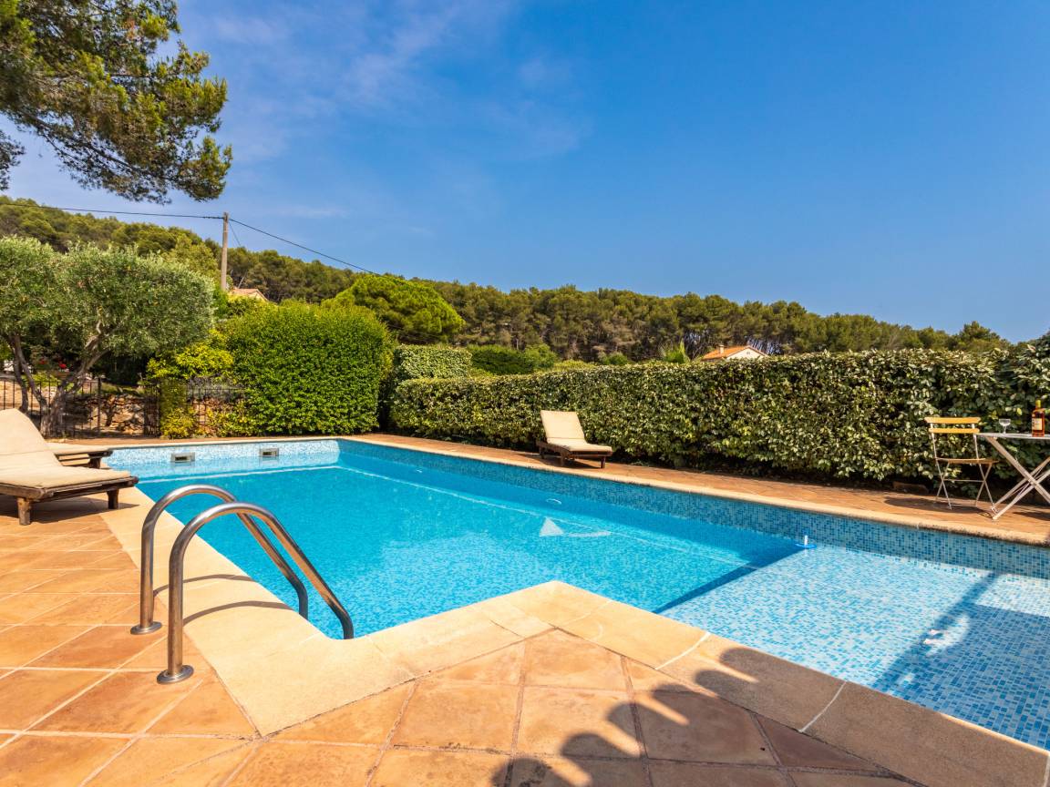 40 M² Appartement ∙ 4 Chambres ∙ 4 Personnes - Carqueiranne