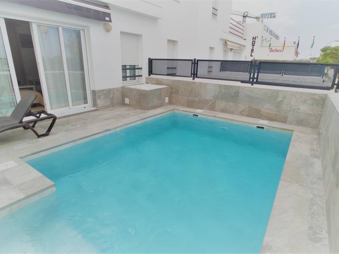 90 M² Villa ∙ 3 Habitaciones ∙ 6 Huéspedes - Conil de la Frontera