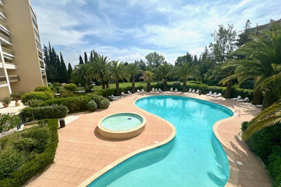 49 M² Apartment ∙ 1 Bedroom ∙ 2 Guests - Saint-Raphaël