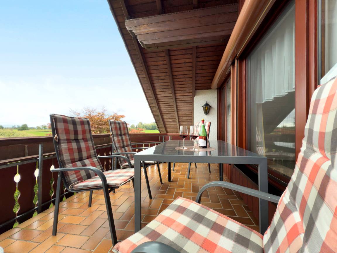 96 M² Apartment ∙ 2 Bedrooms ∙ 4 Guests - Bregenz