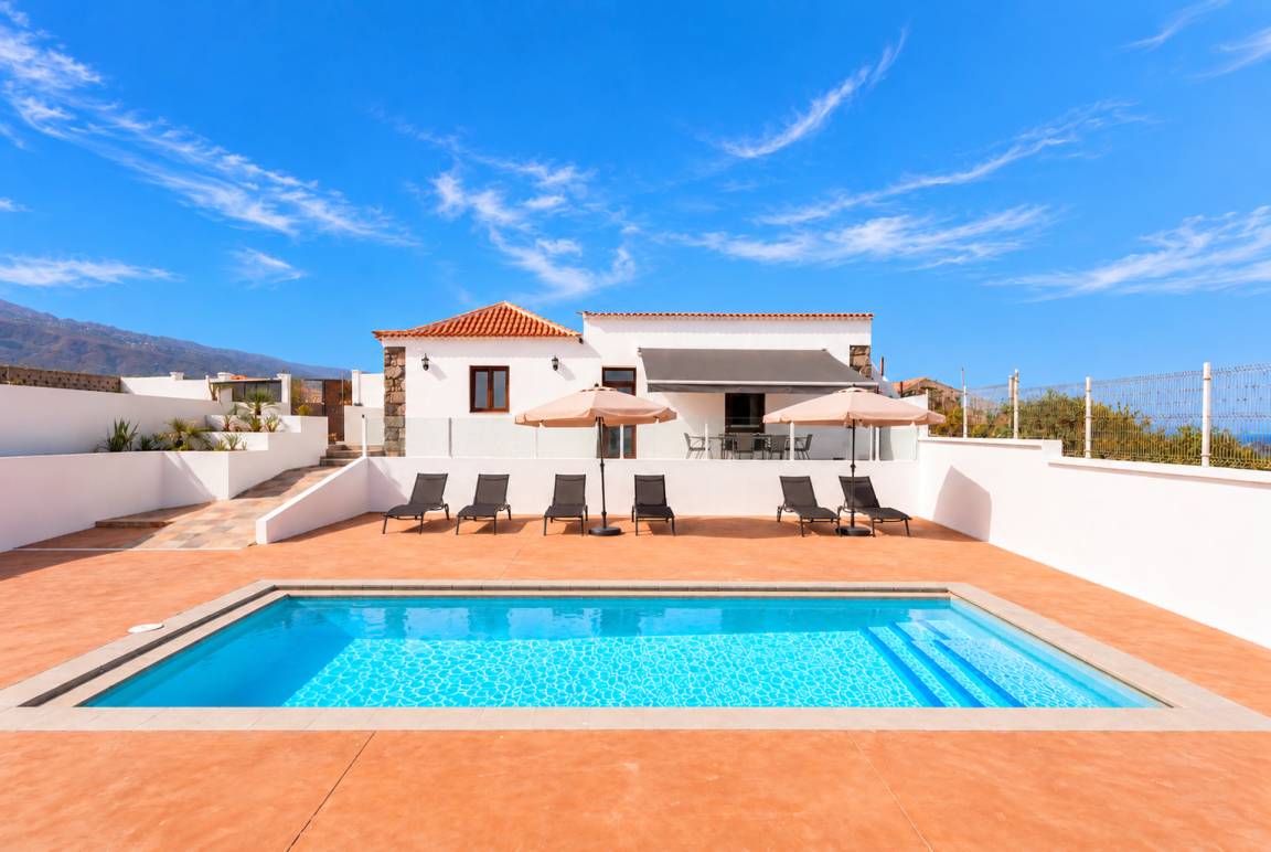 163 M² Chalet ∙ 3 Habitaciones ∙ 6 Huéspedes - Tenerife