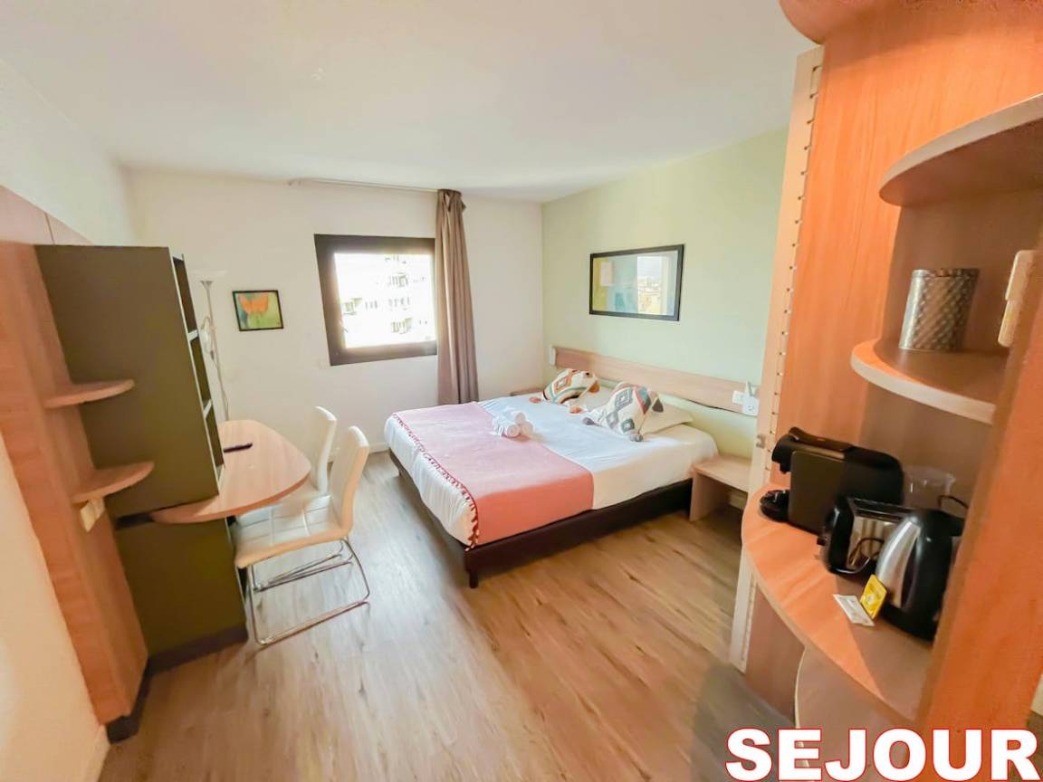 22 M² Apartamento ∙ 1 Habitación ∙ 2 Huéspedes - Pantin