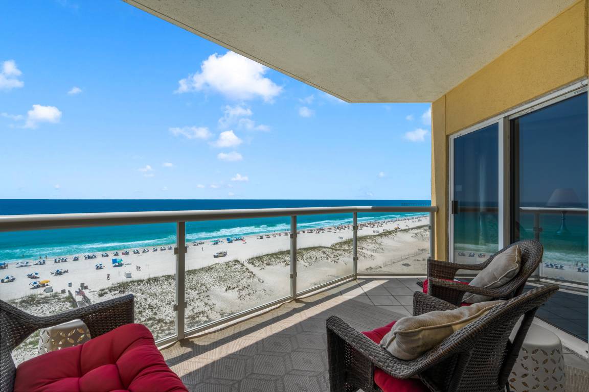 Condo ∙ 2 Bedrooms ∙ 6 Guests - Pensacola Beach, FL