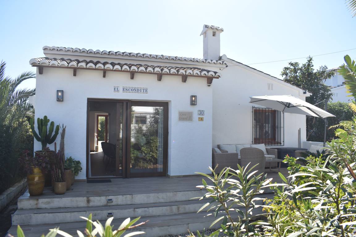 80 M² House ∙ 3 Bedrooms ∙ 5 Guests - Moraira