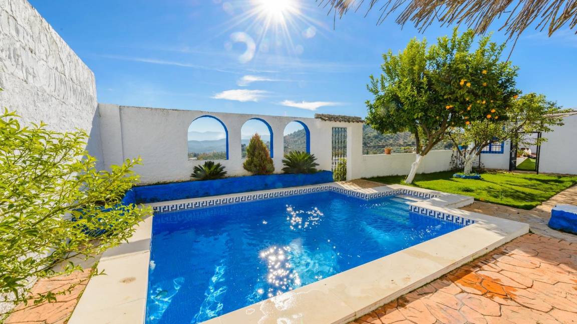 160 M² Huis ∙ 3 Slaapkamers ∙ 6 Gasten - Carcabuey