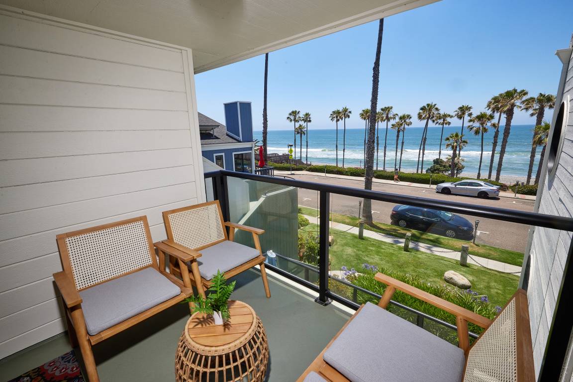 125 M² Condo ∙ 3 Bedrooms ∙ 8 Guests - San Diego County, CA