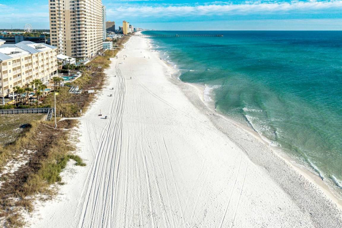 House ∙ 3 Bedrooms ∙ 8 Guests - Panama City Beach, FL
