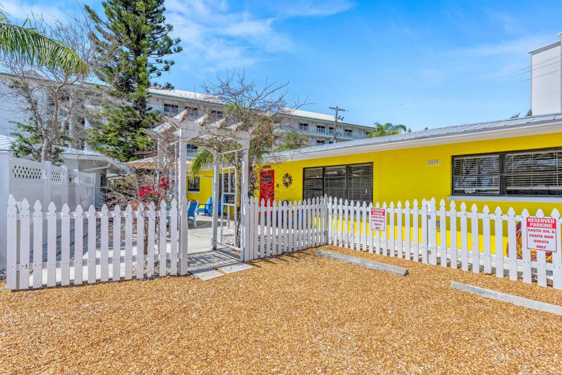 74 M² House ∙ 2 Bedrooms ∙ 4 Guests - Siesta Key, FL