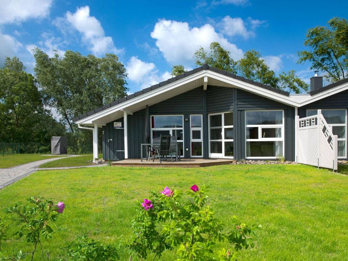 70 M² Ferienhaus ∙ 2 Schlafzimmer ∙ 5 Gäste - Insel Poel