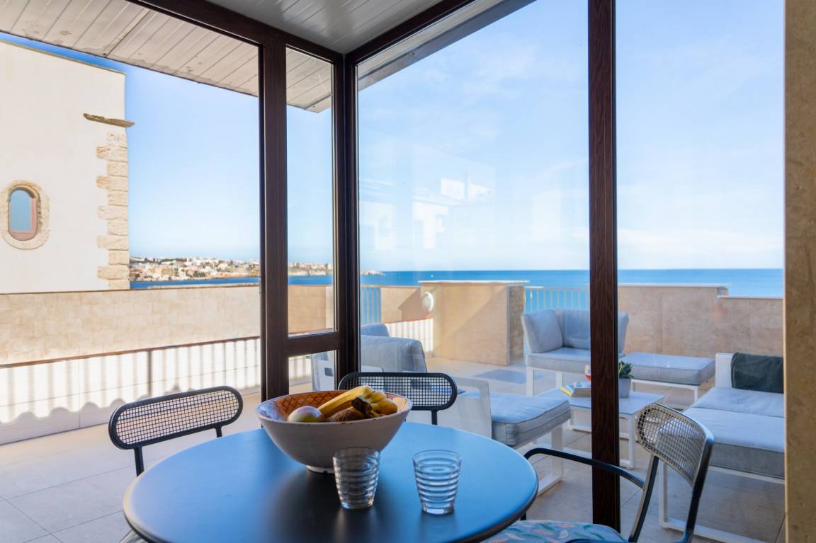 115 M² Apartment ∙ 2 Bedrooms ∙ 4 Guests - Syracuse