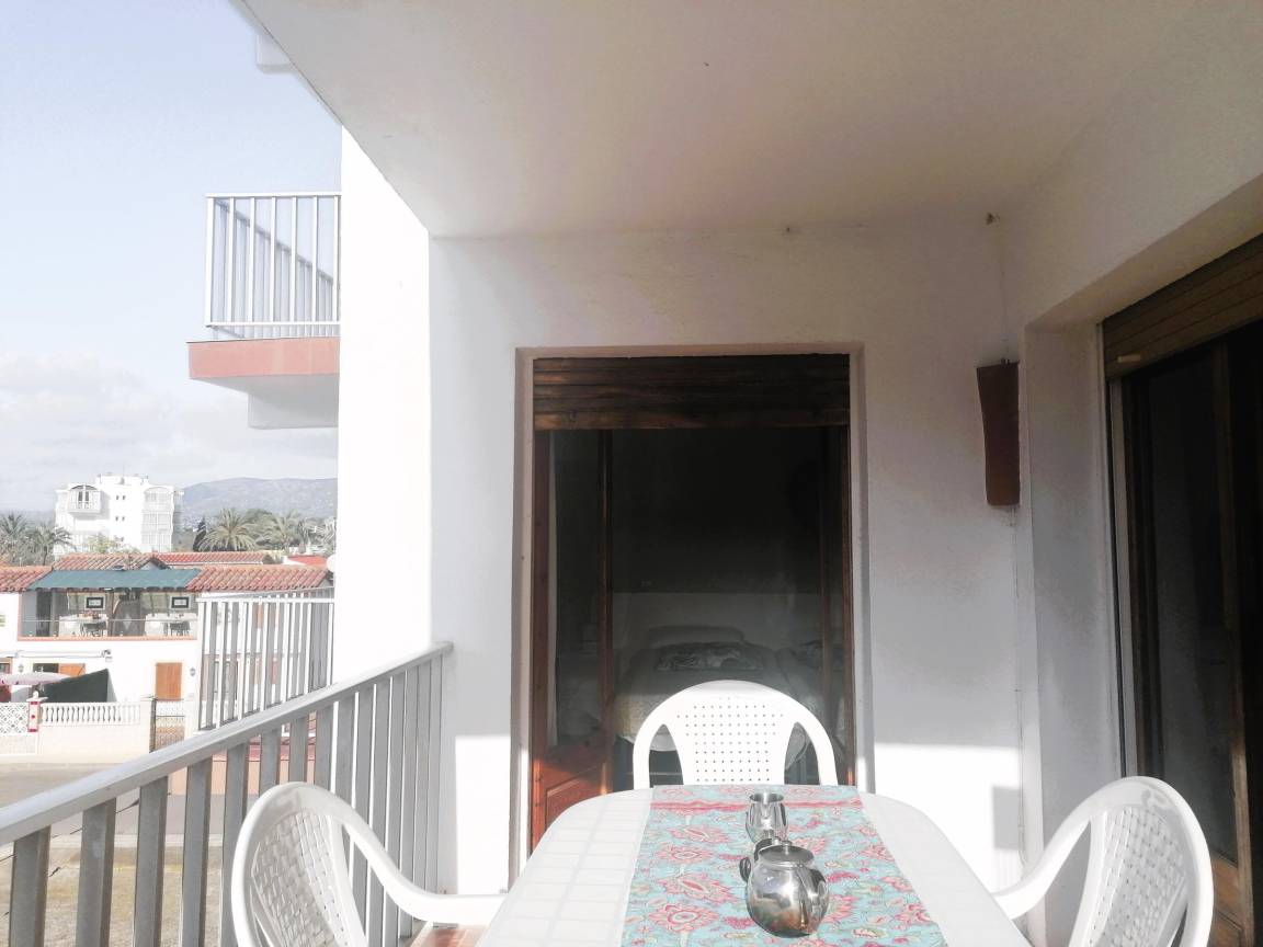 65 M² Apartment ∙ 2 Bedrooms ∙ 6 Guests - Roses