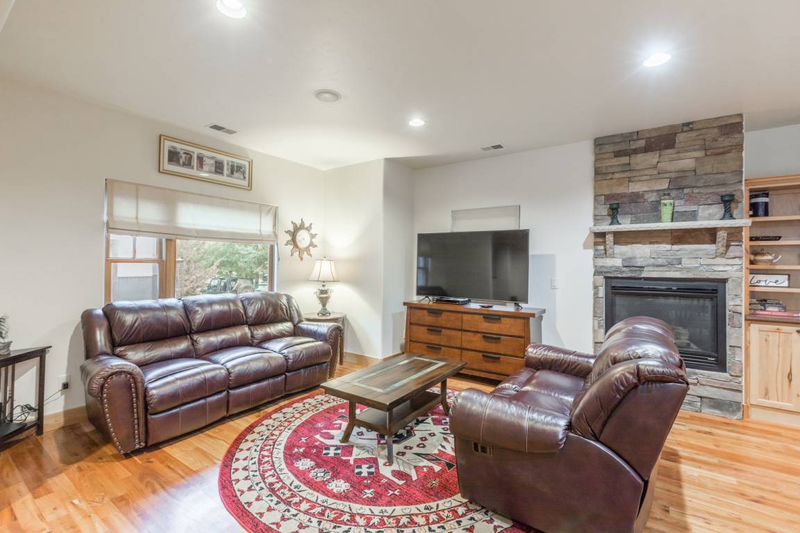 143 M² House ∙ 3 Bedrooms ∙ 6 Guests - Ouray, CO