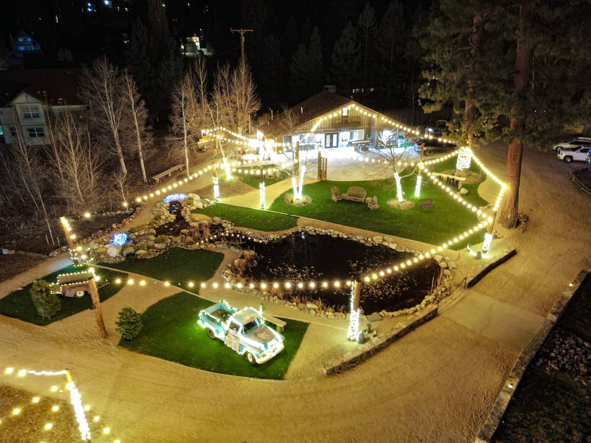 678 M² Hotel ∙ 13 Habitaciones ∙ 56 Huéspedes - Big Bear City, CA
