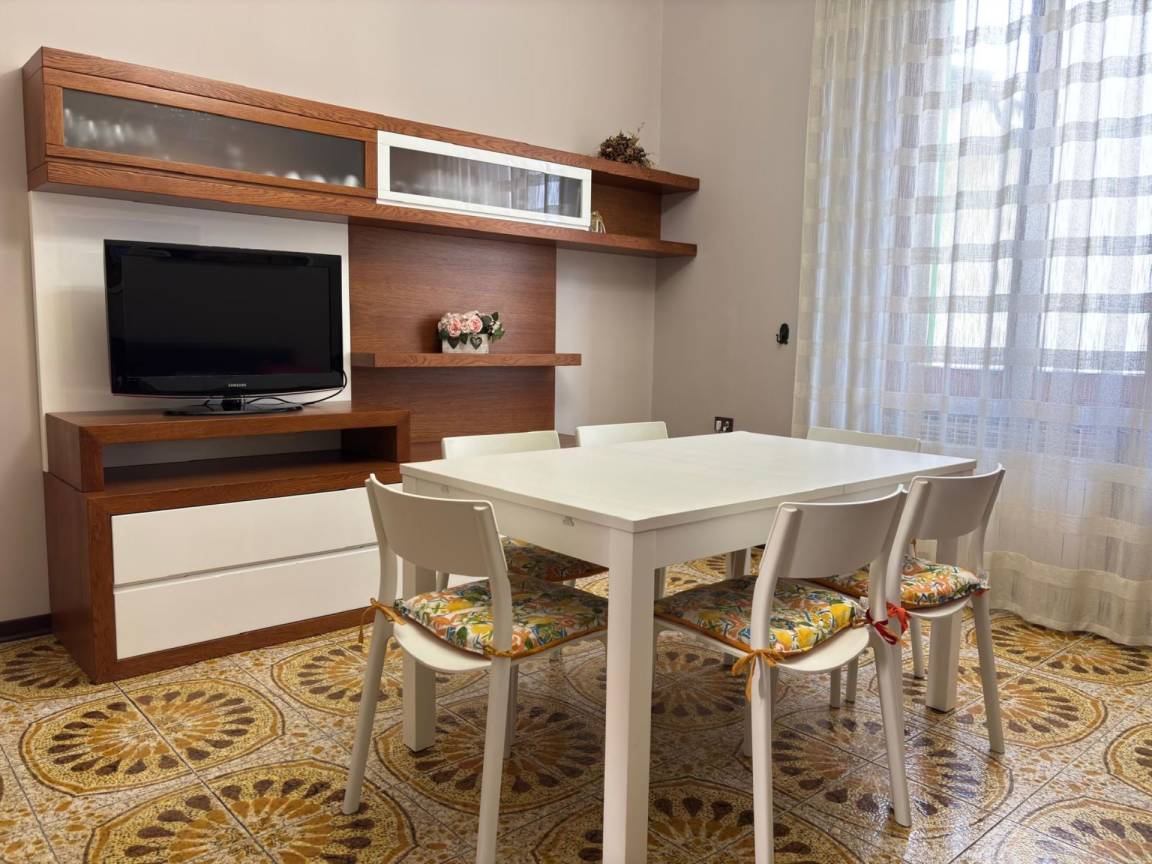 70 M² Appartamento ∙ 2 Camere Da Letto ∙ 5 Ospiti - Roseto degli Abruzzi