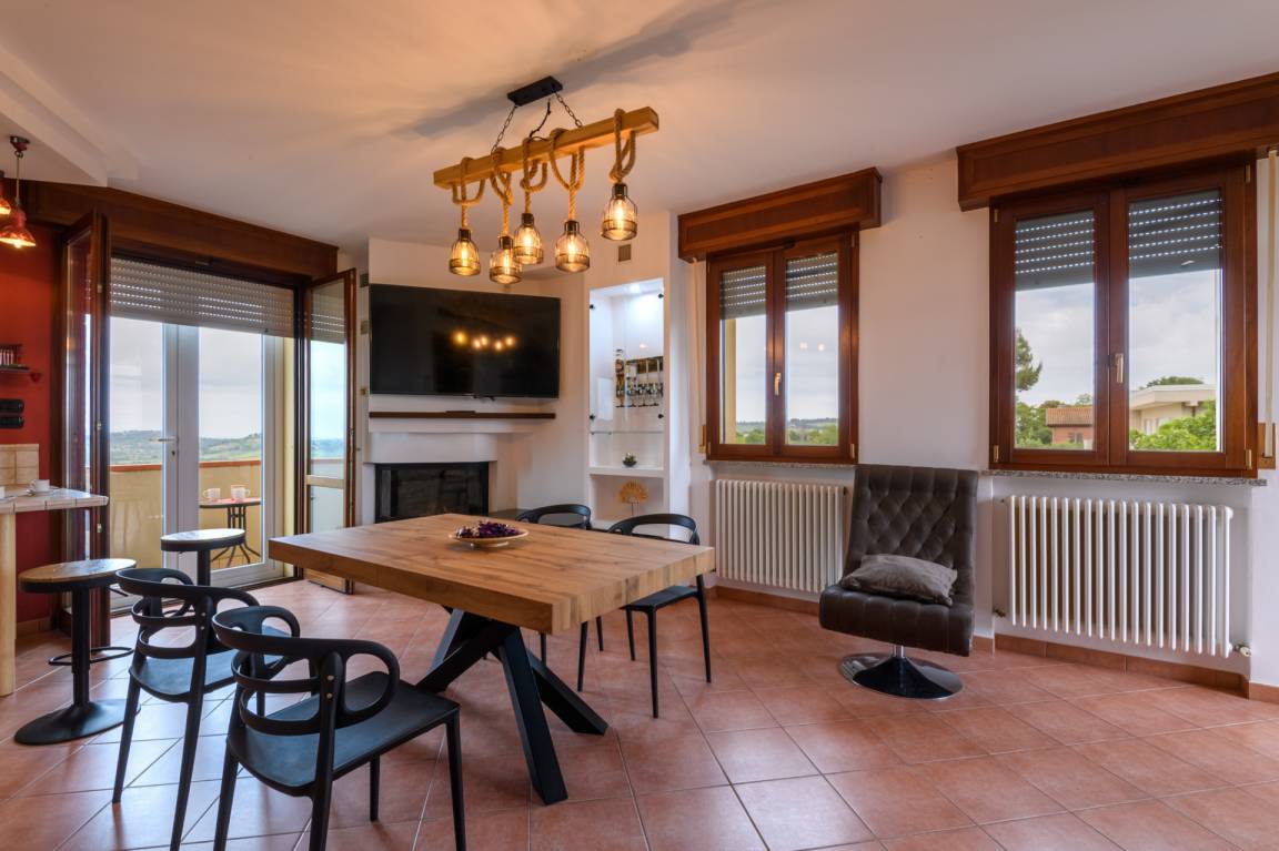 93 M² Appartement ∙ 2 Chambres ∙ 4 Personnes - Cattolica