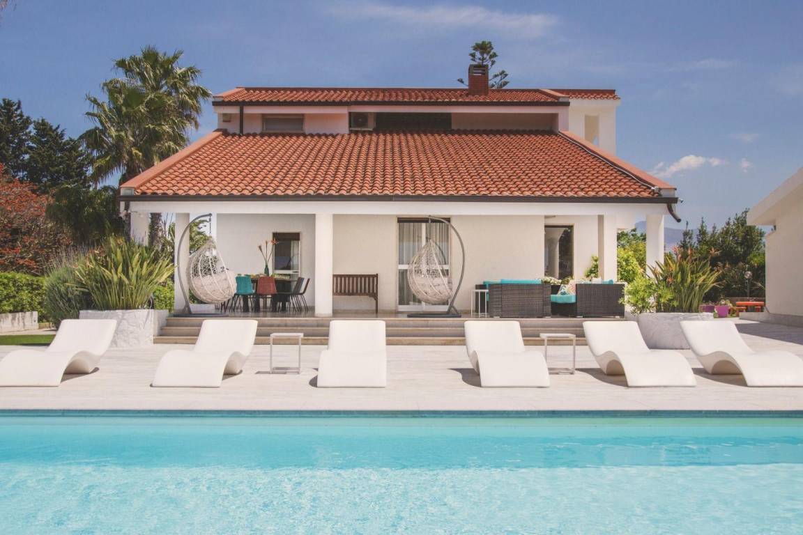 200 M² Casa ∙ 6 Camere Da Letto ∙ 14 Ospiti - Partinico