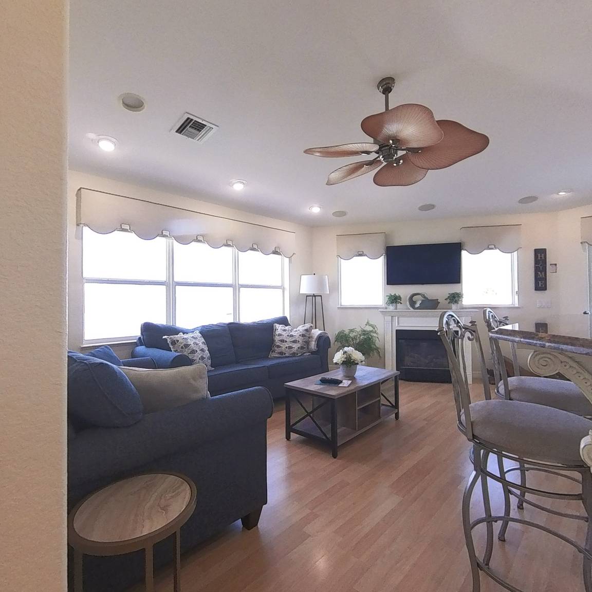 House ∙ 2 Bedrooms ∙ 6 Guests - Jensen Beach, FL