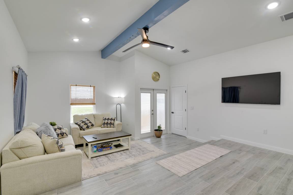 102 M² Ferienwohnung ∙ 2 Schlafzimmer ∙ 6 Gäste - Texas City, TX