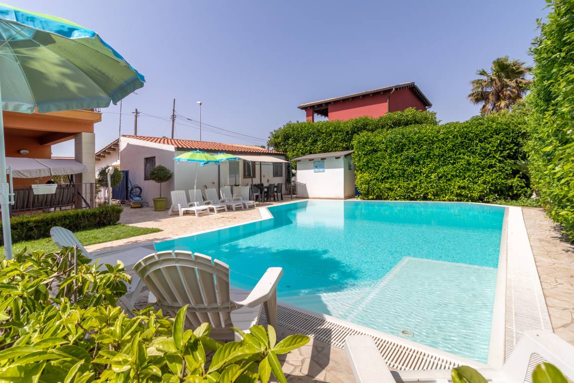 50 M² Villa ∙ 2 Bedrooms ∙ 6 Guests - Ragusa