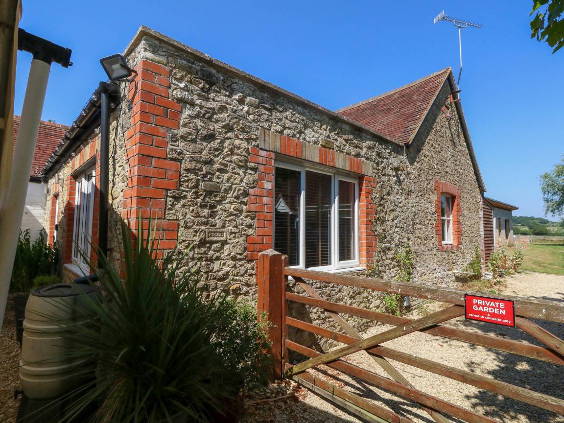 Cottage ∙ 2 Bedrooms ∙ 4 Guests - Sherborne
