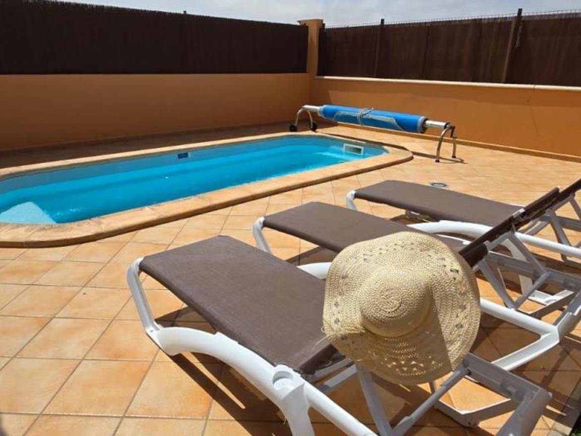 250 M² Villa ∙ 3 Habitaciones ∙ 6 Huéspedes - Corralejo