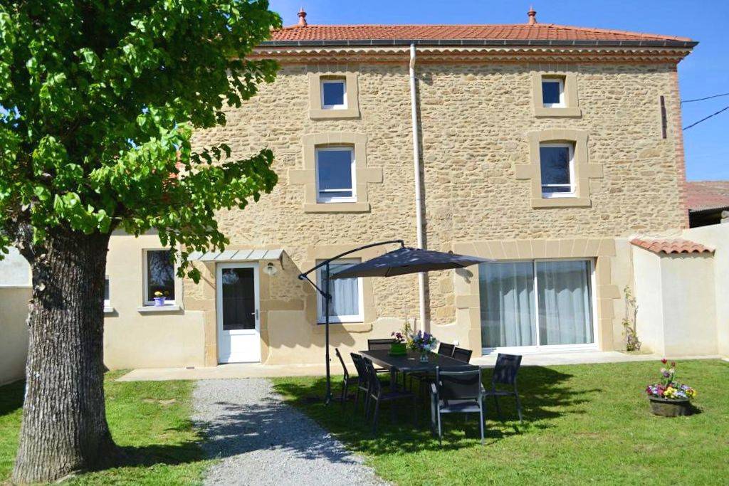 94 M² Gîte ∙ 3 Bedrooms ∙ 6 Guests - Bren