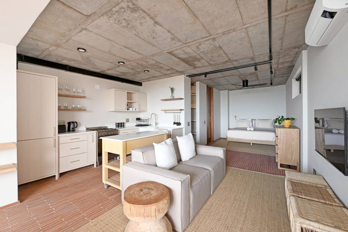 140 M² House ∙ 1 Bedroom ∙ 2 Guests - Camps Bay