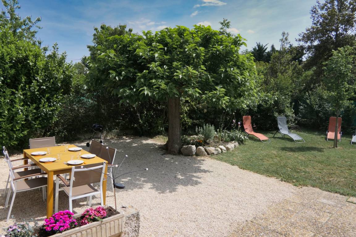 90 M² Maison De Vacances ∙ 3 Chambres ∙ 5 Personnes - Sénas