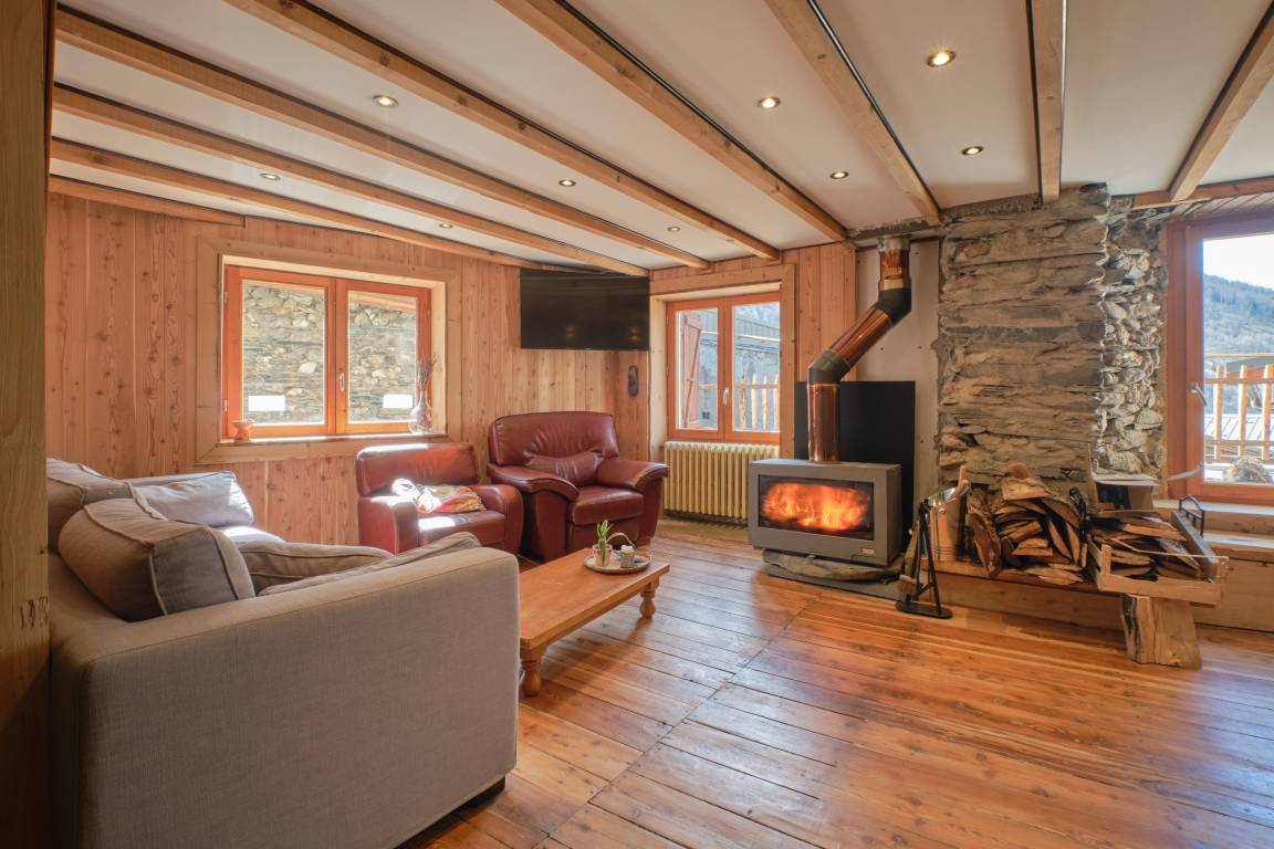 132 M² Maison De Vacances ∙ 4 Chambres ∙ 13 Personnes - Isère