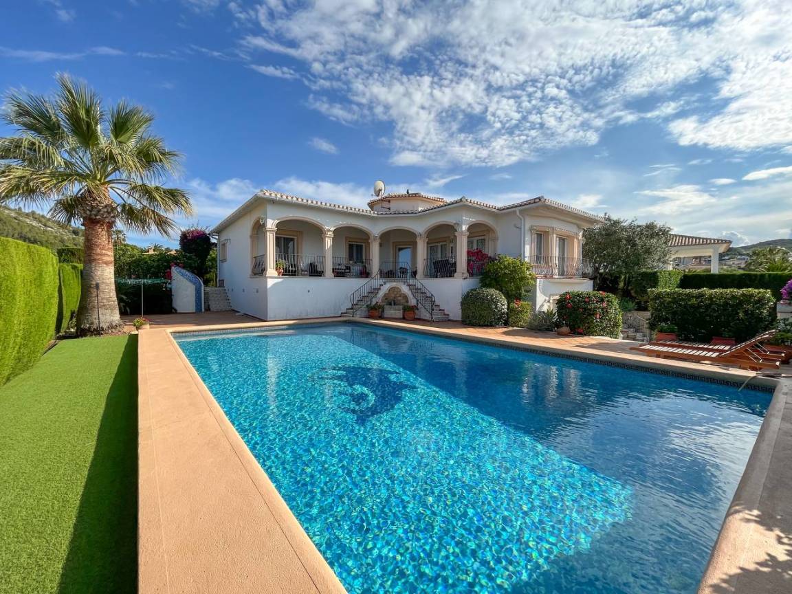 145 M² Villa ∙ 3 Habitaciones ∙ 5 Huéspedes - Dénia