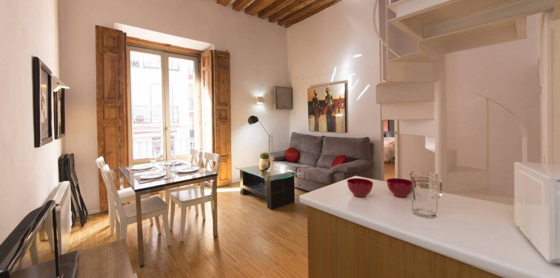 80 M² Appartement ∙ 3 Slaapkamers ∙ 6 Gasten - Madrid