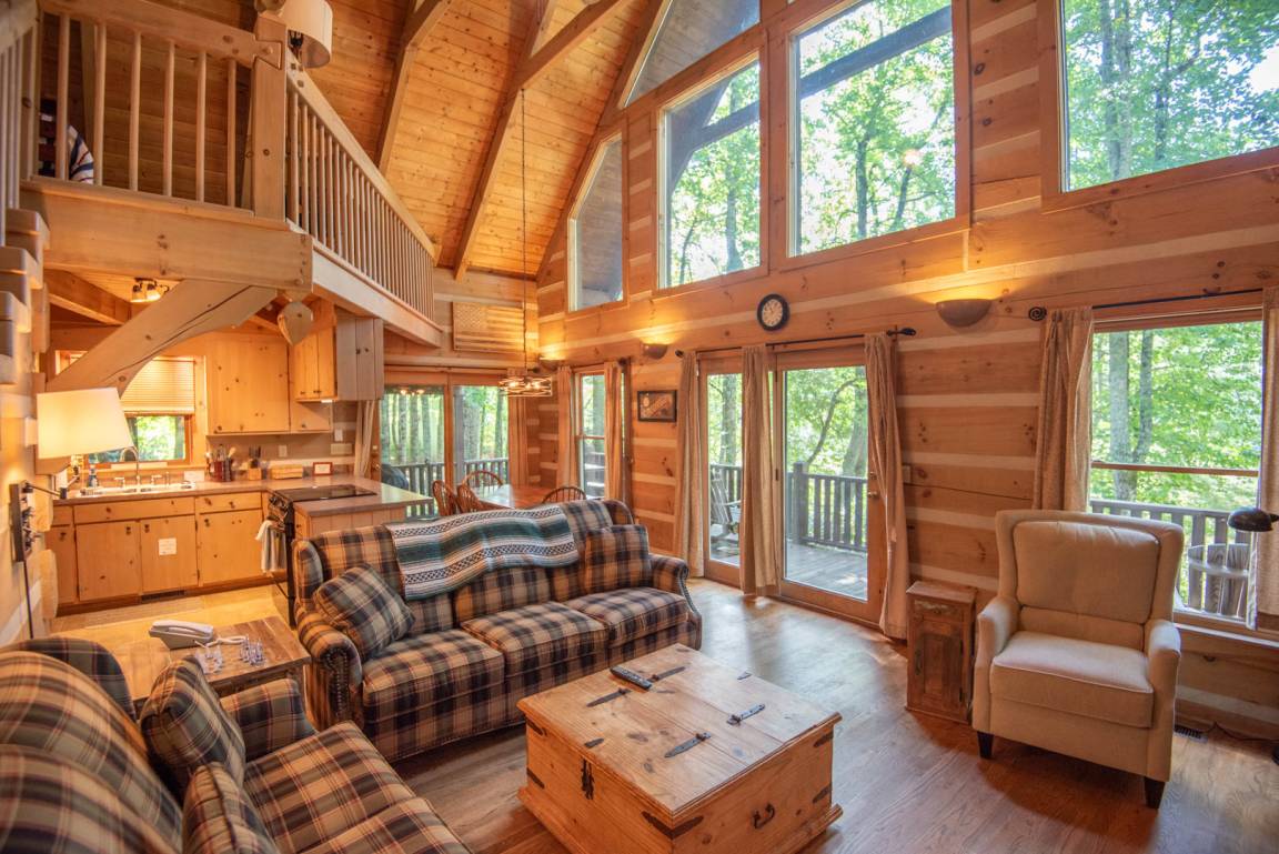 Cabin ∙ 2 Bedrooms ∙ 5 Guests - West Jefferson, NC