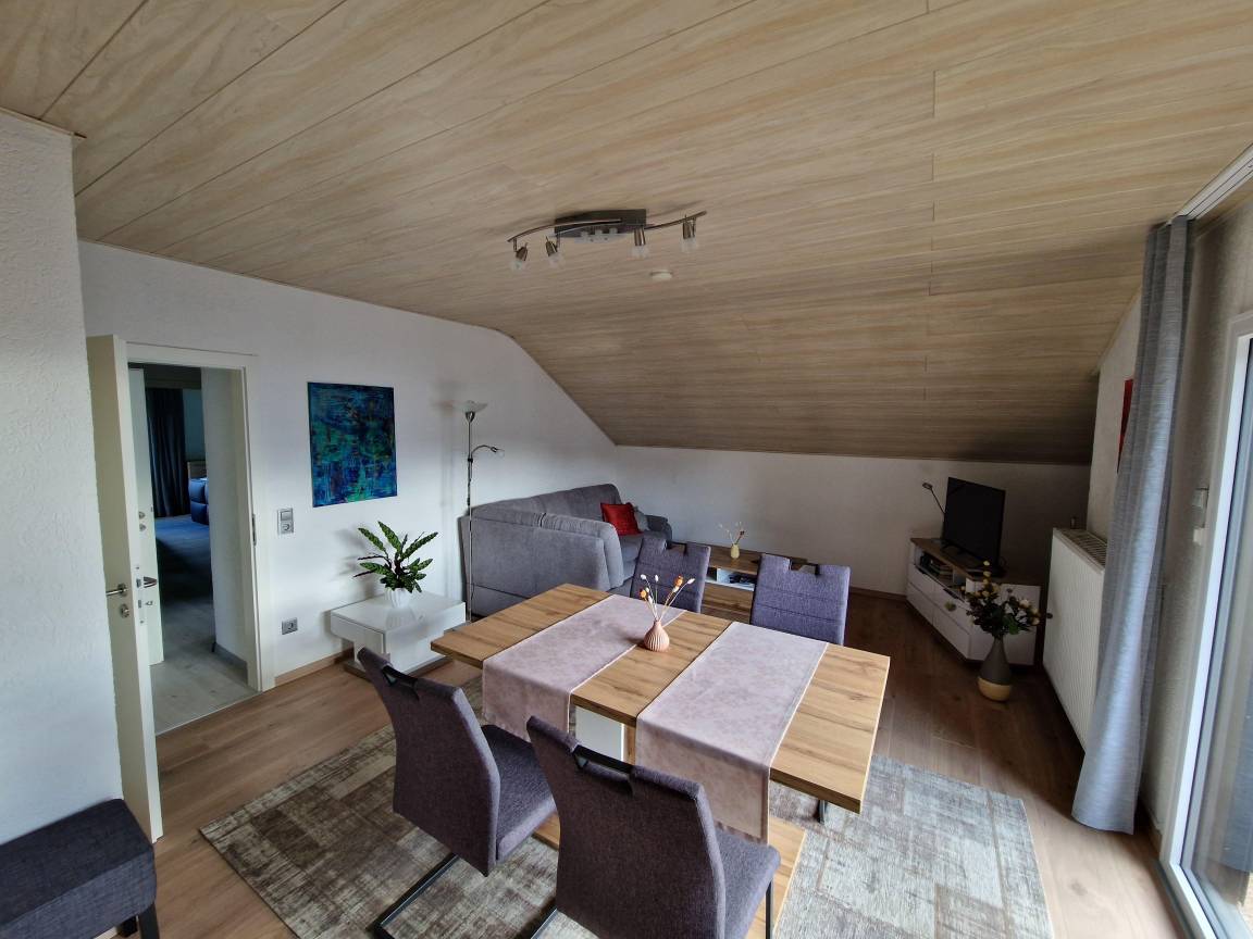 85 M² Apartamento ∙ 2 Habitaciones ∙ 5 Huéspedes - Saarbrücken