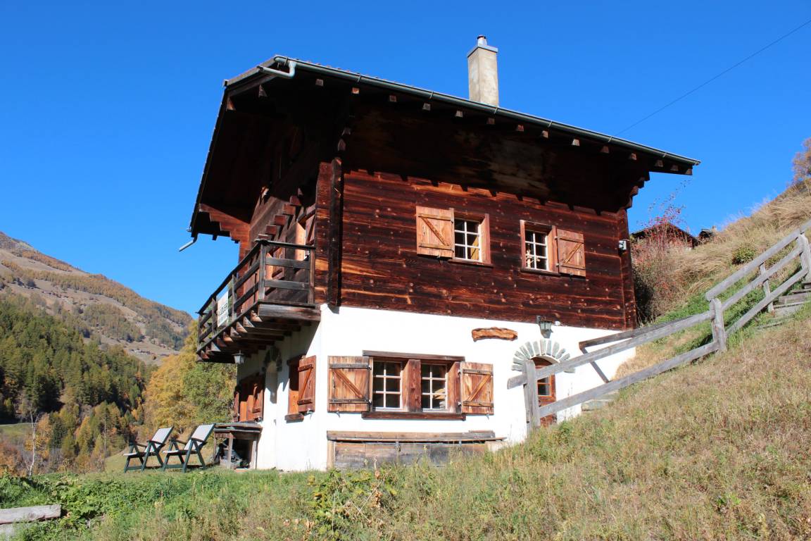 111 M² Mökki ∙ 4 Makuuhuonetta ∙ 8 Vierasta - Arolla
