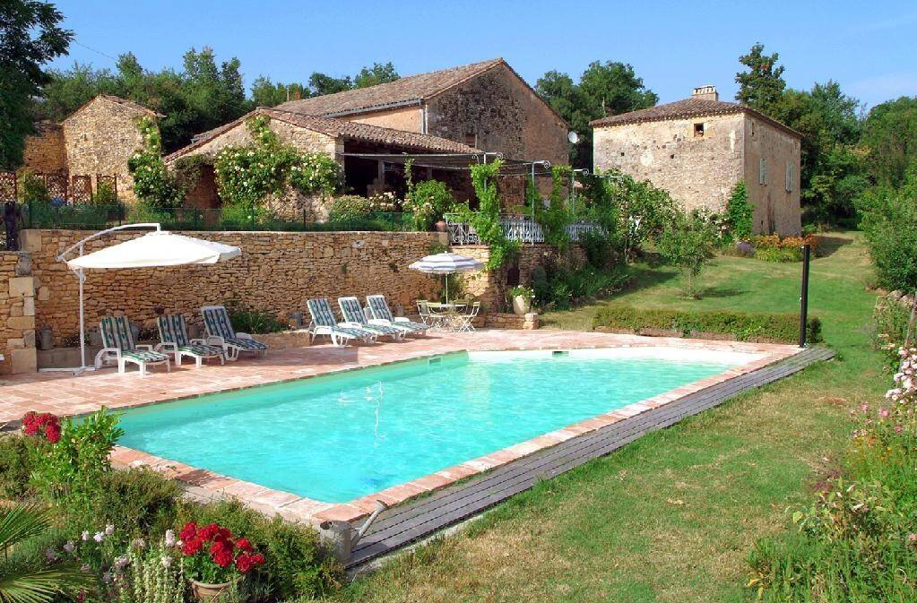 245 M² Maison De Vacances ∙ 7 Chambres ∙ 15 Personnes - Monflanquin